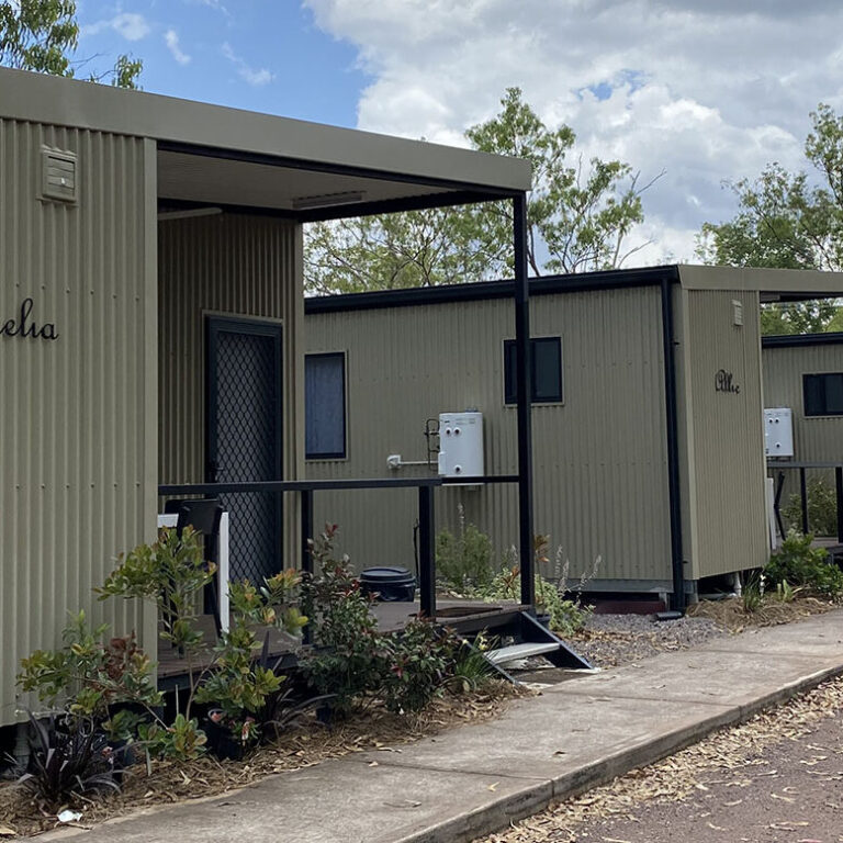 Corroboree Accommodation | Corroboree Park Tavern